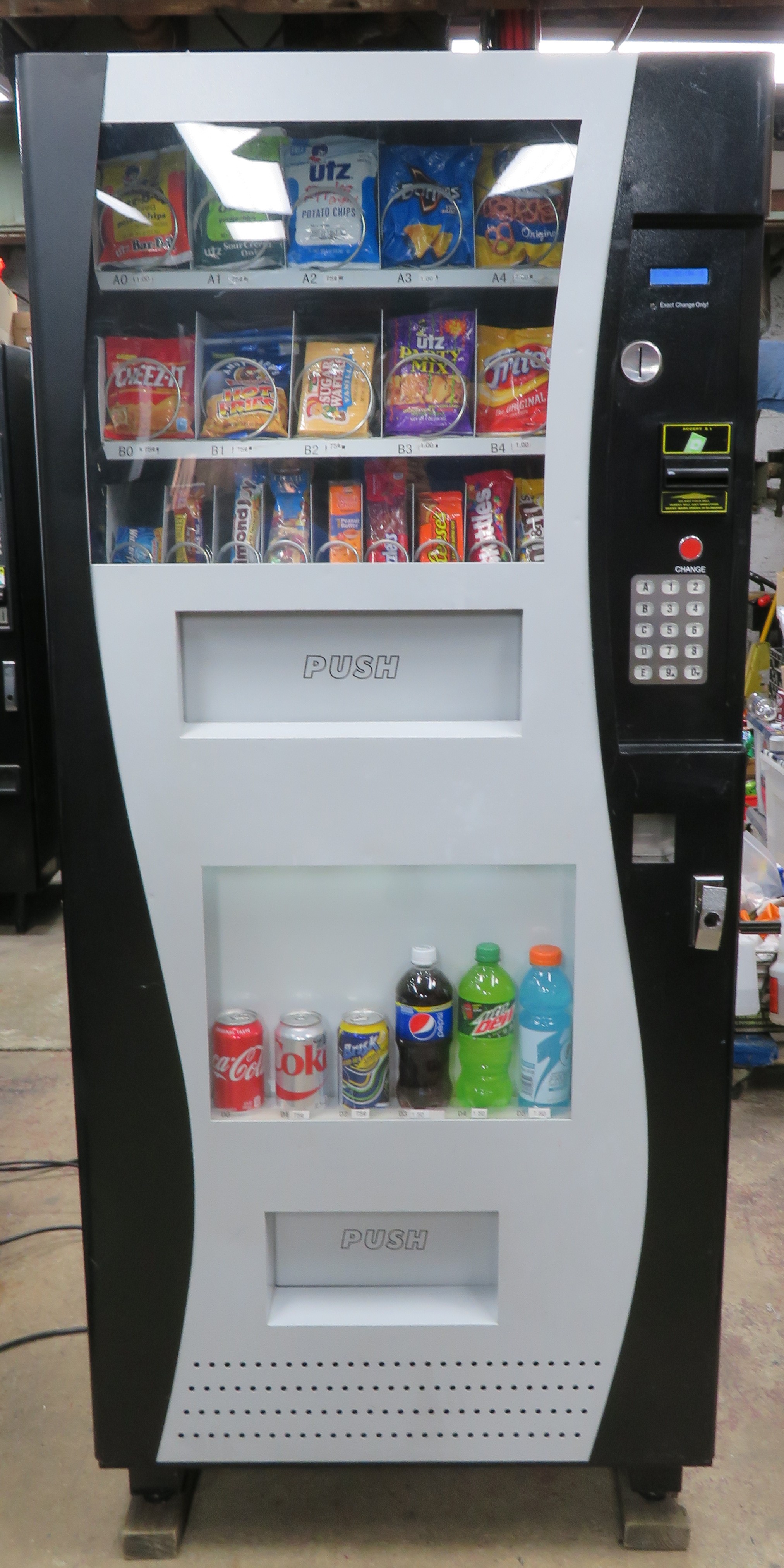 Genesis GO-380 Combination Machine > Capital Vending, Inc.